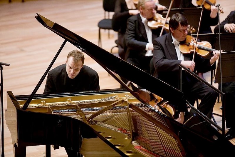 RSO des SWR Abo 8 – Stéphane Denève e Lars Vogt | mozart2006